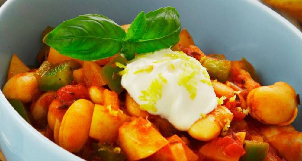 Gulasj med bønner - Aperitif.no