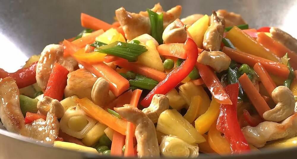 Kyllingwok med cashewnøtter - En favoritt på middagsbordet - aperitif.no