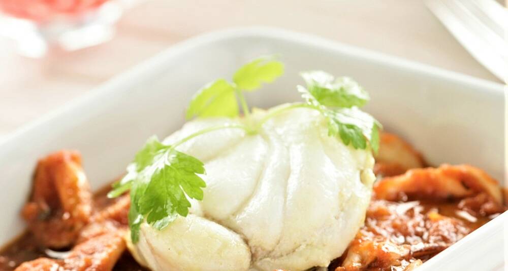 Oppskrift på Breiflabb med sjøkreps i hvitløksaus - Aperitif.no