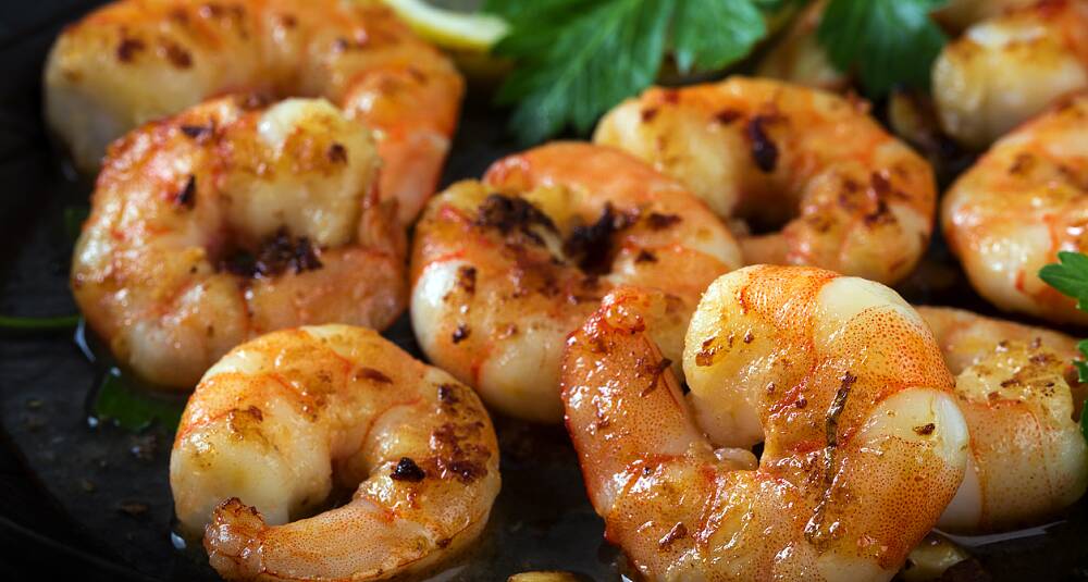 Oppskrift på Reker i hvitløk og chili - Aperitif.no